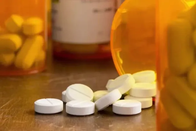 Cytotec: Kegunaan, Dosis, Efek Samping, dll. - Hello Sehat