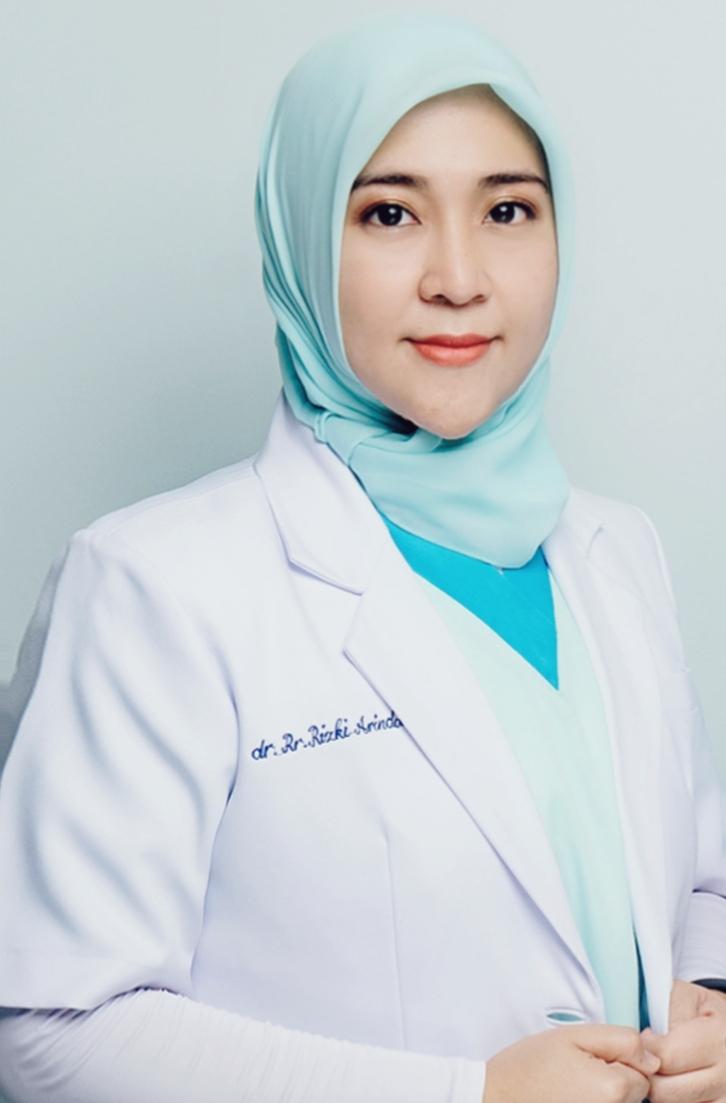 dr.Rr.Rizki Arinda Demia Larasati, Hello Sehat