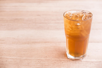 7 Manfaat Minum Teh Tawar untuk Kesehatan - Hello Sehat