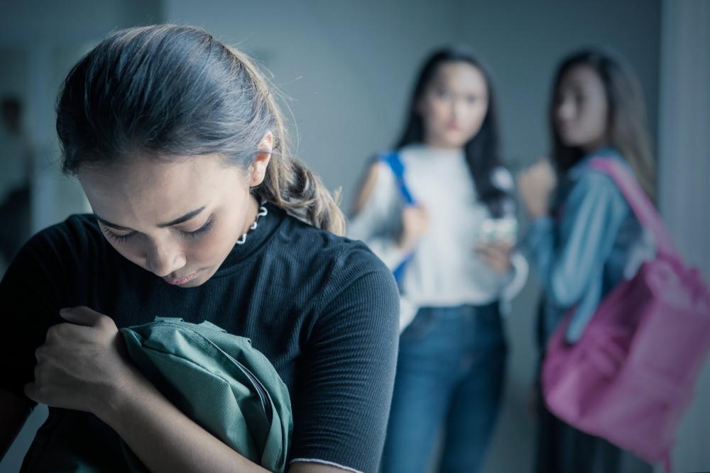 Cara Menghadapi Anak Korban Bullying - Hello Sehat