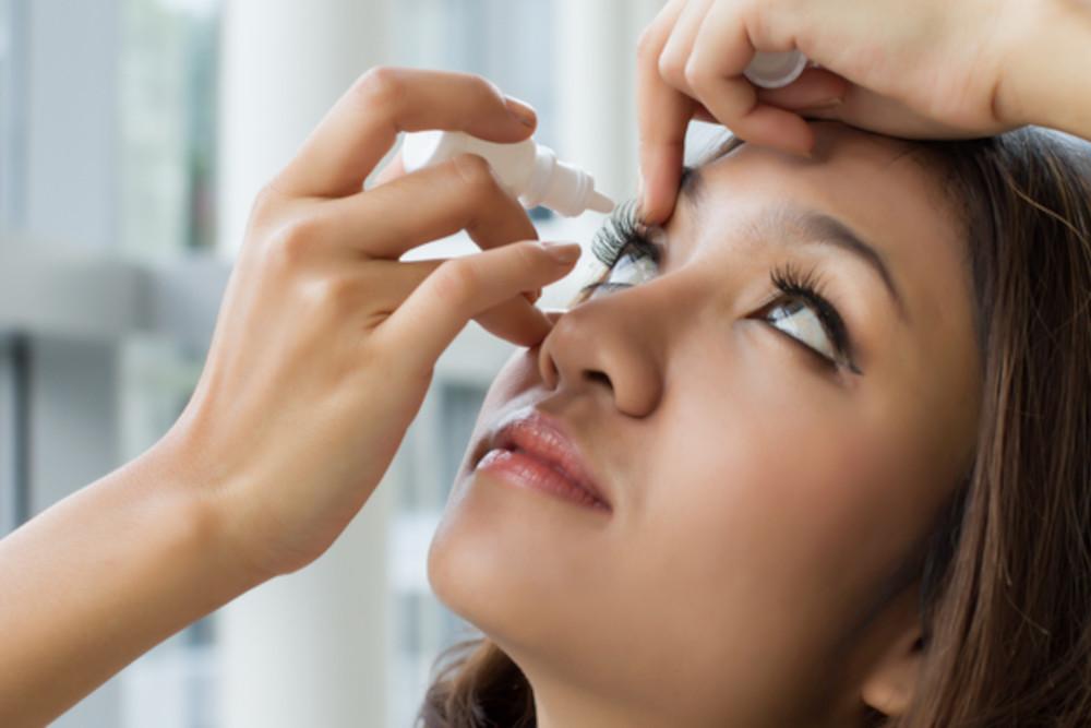 Timolol: Kegunaan, Dosis, Efek Samping, dll. - Hello Sehat