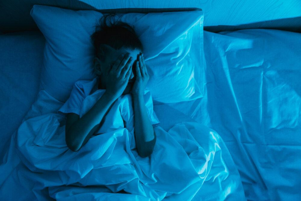 Phasmophobia (Fobia Hantu): Gejala, Penyebab, dll. - Hello Sehat