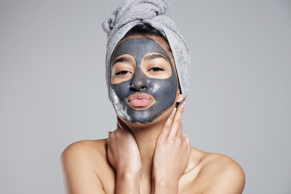 10 Clay Mask Terbaik untuk Semua Jenis Kulit - Hello Sehat