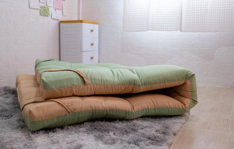 10 Rekomendasi Kasur Lipat Terbaik, Mudah Dibawa Bepergian