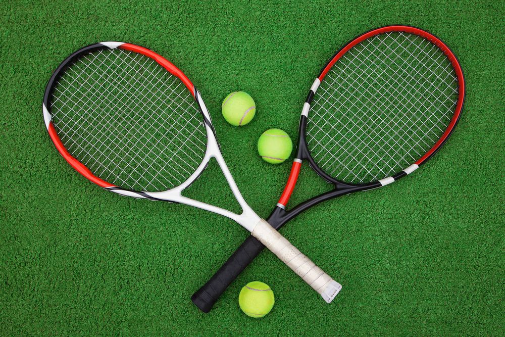 10 Raket Tenis Terbaik untuk Optimalkan Permainan • Hello Sehat