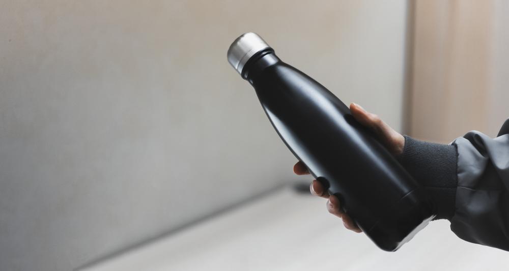 10 Merk Botol Minum Terbaik dan Aman untuk Kesehatan - Hello Sehat