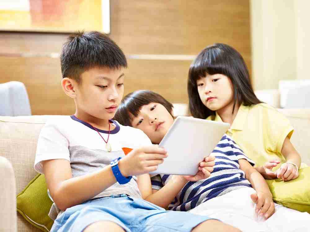 Middle Child Syndrome pada Anak Tengah Beserta Dampaknya