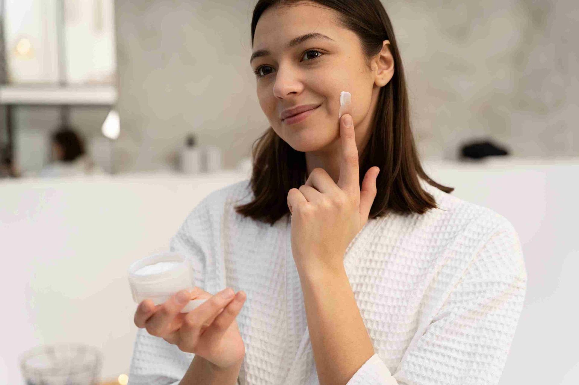 8 Moisturizer Non-comedogenic Terbaik untuk Kulit Lebih Sehat