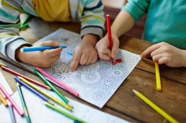 8 Cara Belajar Mewarnai untuk Anak serta Manfaatnya