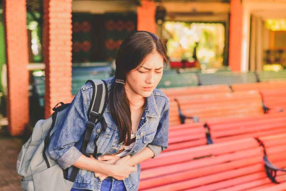 Bali Belly: Gejala, Penyebab, dan Pengobatan - Hello Sehat