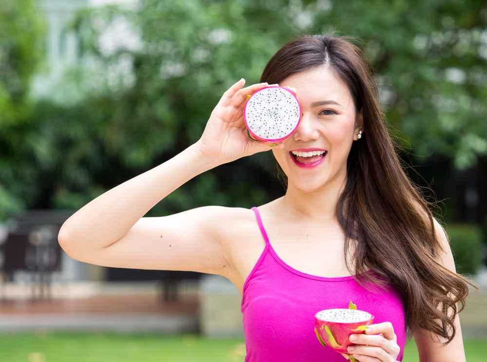 6 Manfaat Mengejutkan Buah Naga untuk Wanita - Hello Sehat