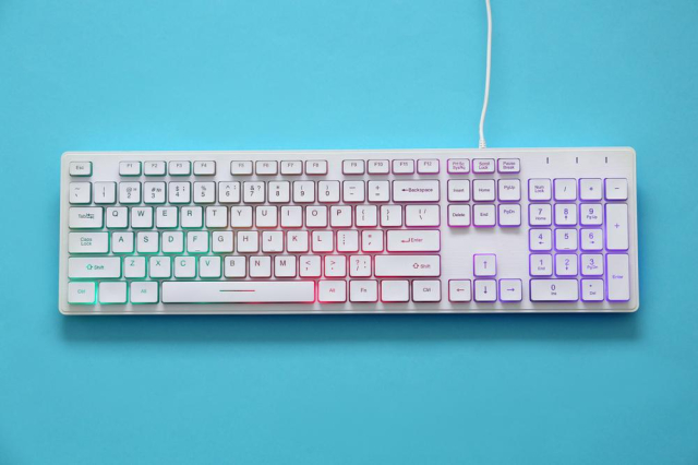 10 Rekomendasi Keyboard Terbaik untuk Kerja dan Gaming - Hello Sehat