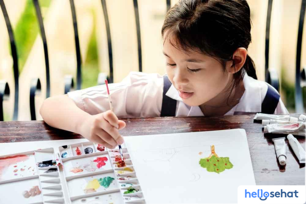 10 Rekomendasi Cat Air yang Aman untuk Anak - Hello Sehat