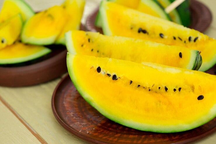 8 Manfaat Semangka Kuning yang Sayang Dilewatkan