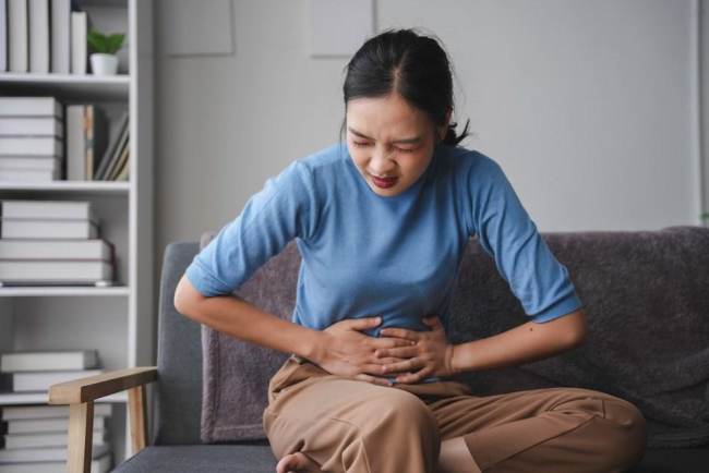 Gastroenteritis: Definisi, Gejala, Penyebab, dan Pengobatan